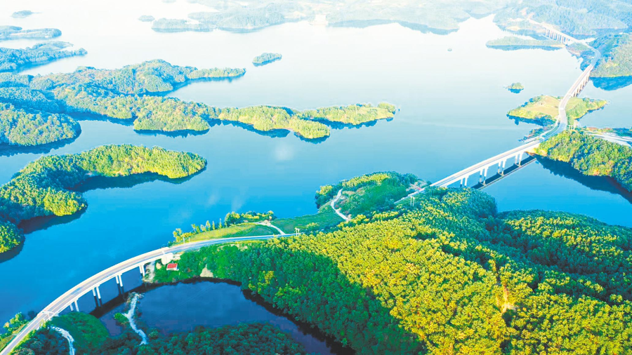 Sightseeing highway surrounding Danjiangkou reservoir area completed ...