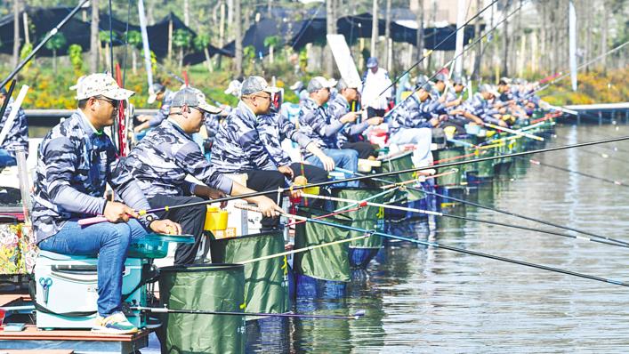 Fishing competition in Wuhan attracts over 1,000 anglers nationwide ...