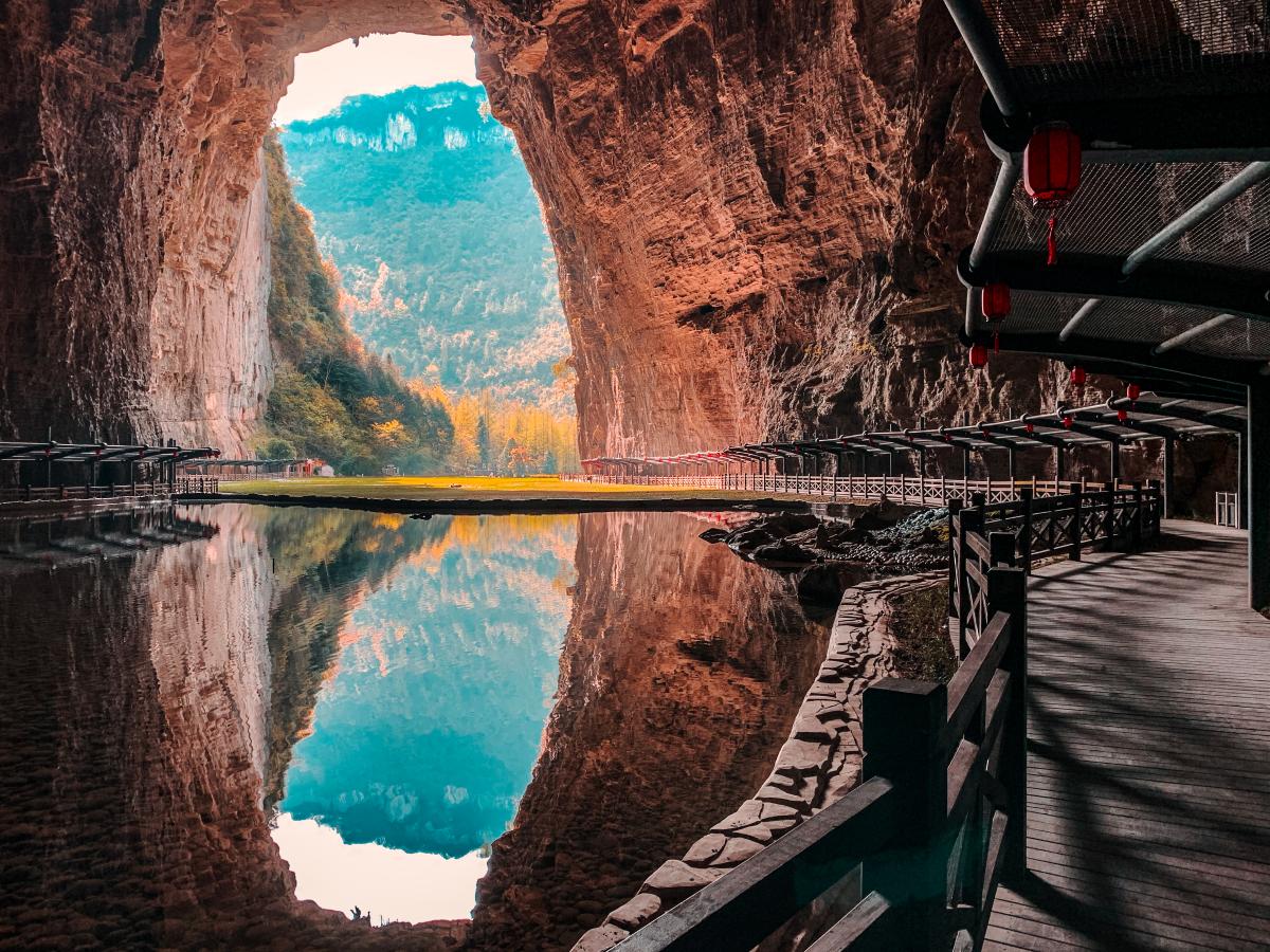 Tenglong Cave - The people's government of hubei province